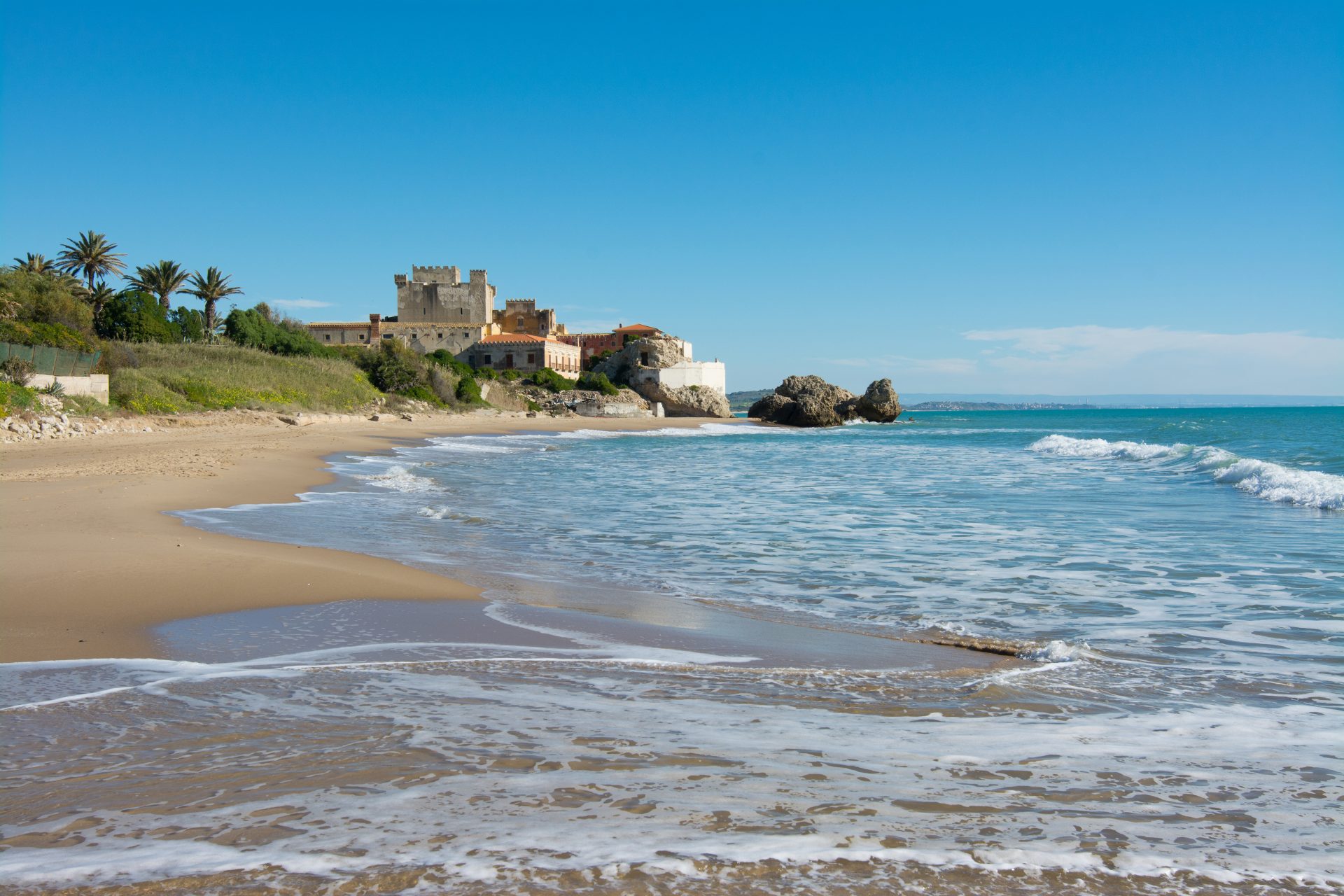 Sicilia: visita la costa meridionale, tre giorni al mare a Licata a ...